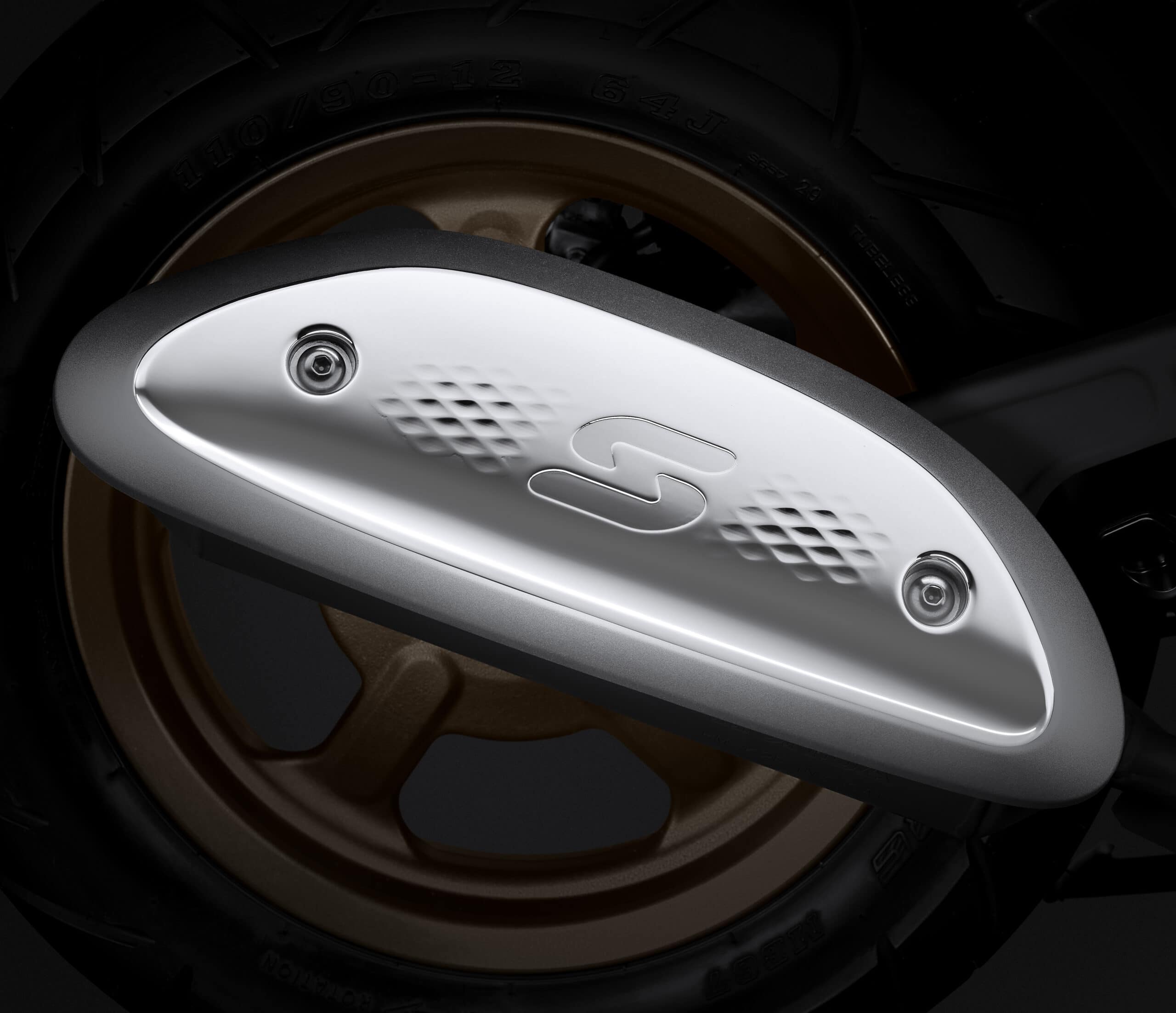 Garnish Cover Muffler (Aksesoris Knalpot) Honda Scoopy | Resmi Honda