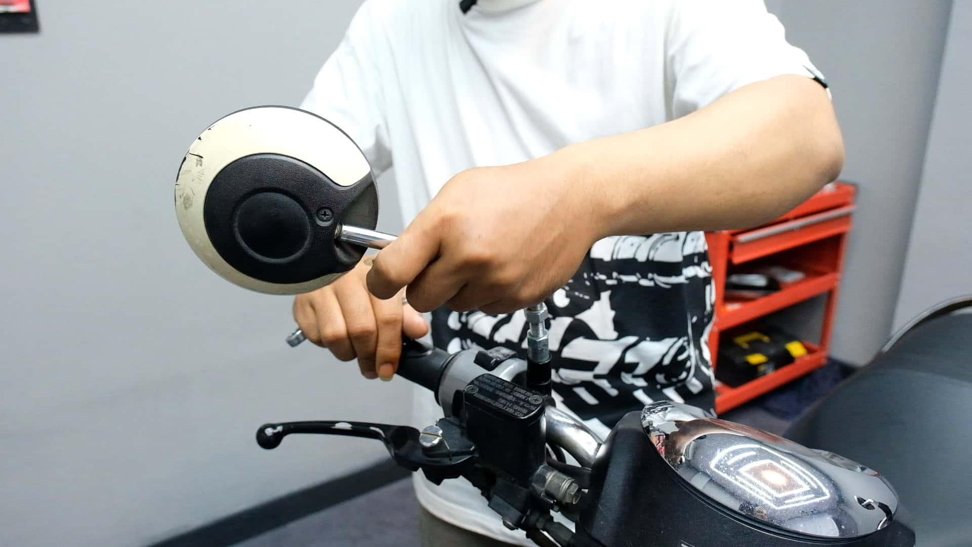 Unik!! Spion Motor Honda Scoopy Dapat Digunakan Untuk Kanan/Kiri