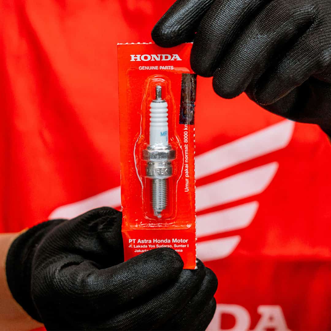 Fungsi Busi Sepeda Motor dan Cara Merawatnya
