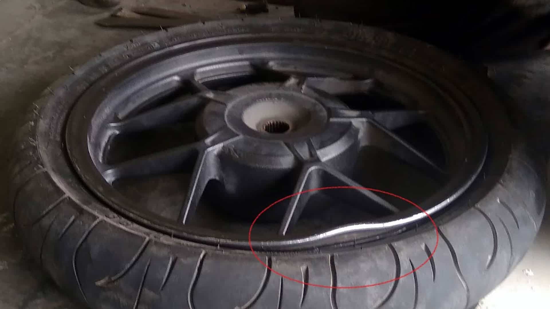 Bahaya Memakai Velg Bengkok